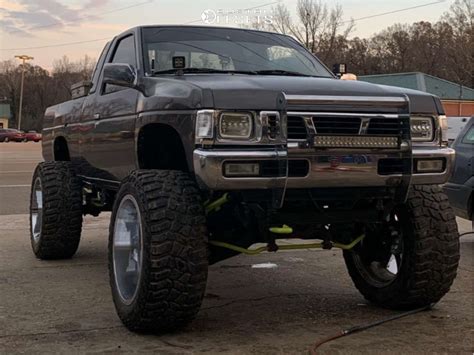 1995 Nissan Pickup With 22x12 75 Gear Big Block And 32550r22 Cooper