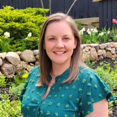 Sara Charron Milnikel Linkedin