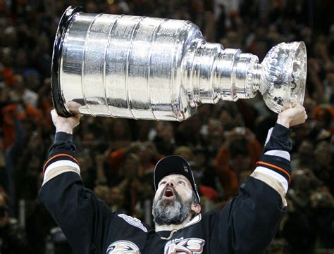 Anaheim Ducks Captain Scott Niedermayer 2007 Stanley Cup Final Anaheim Ducks Defeat Ottawa
