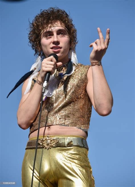 Josh Kiszka Of Greta Van Fleet Performs Onstage During The 2018