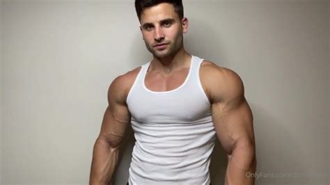 ALPHA DOM FLEXING ThisVid Com