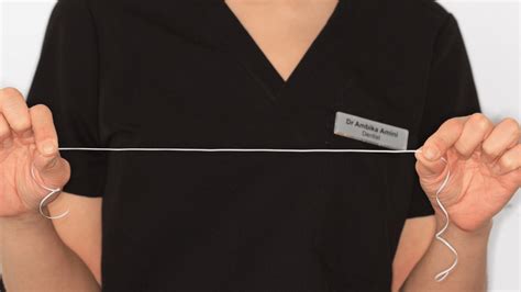 How To Floss Your Teeth Simple Steps To Flossing Properly