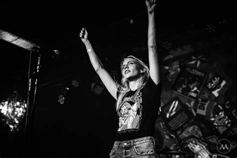 Download Emo Pictures