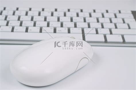 鼠标和键盘高清摄影大图 千库网