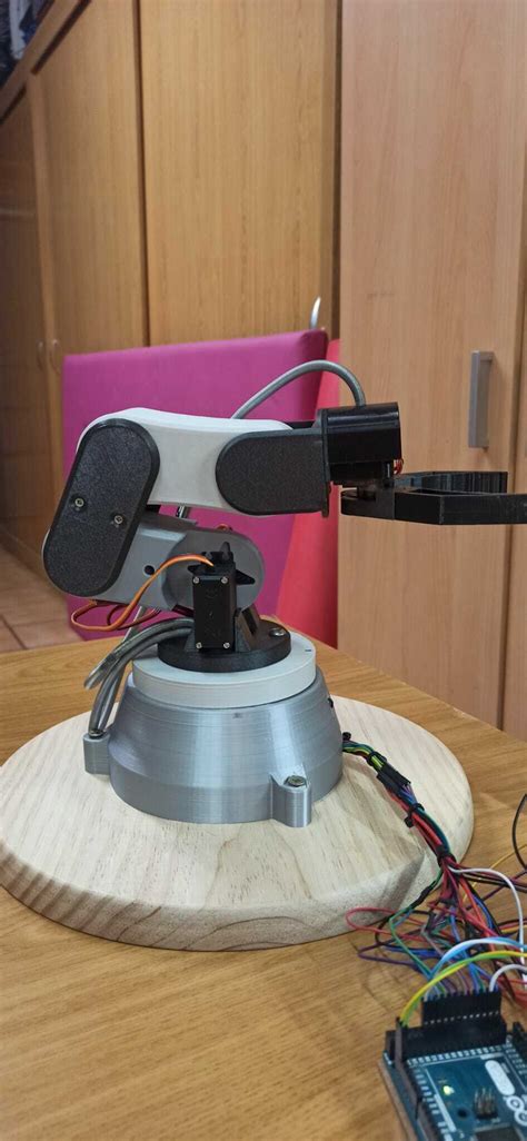 Stl File 4 Axis Robotic Arm 💪 ・model To Download And 3d Print・cults