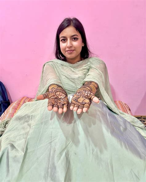 Muskan Bashir Entrepreneur Athlete 🎖 28 09 2024 ️ Mehandi By