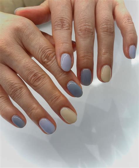 드네일 광화문점 가져오신 컬러조합 디자인🩵💙 ️사진그대로 35000 광화문네일 종각네일 종로네일 명동네일 Instagram