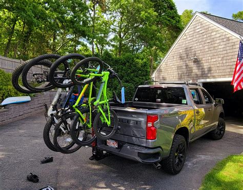 Hangtight 4 Vertical Hitch Bike Rack Yakima