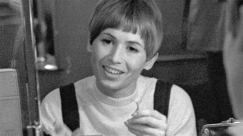 Книгата за Лили излезе без нейно разрешение