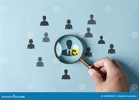 Selective New Career Recruitment Effective Organizational Structure