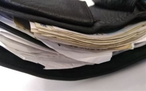 Агресивен бандит удари врачанин открадна му портфейла с голяма сума пари