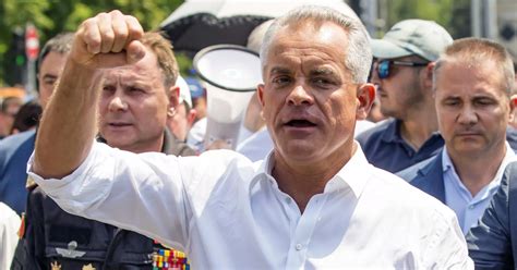 Греция выдала ордер на арест олигарха Плахотнюка Новости Mail