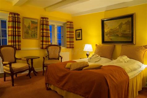 Innenraum Des Altmodischen Hotelzimmers Redaktionelles Stockfotografie