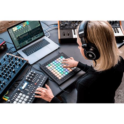 Novation Launchpad Pro Mk3 Contrôleur Remix Et Production Univers Sons