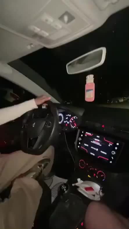 A Busy Parking Lot Does Not Stop Me 😇 Oc  Scrolller