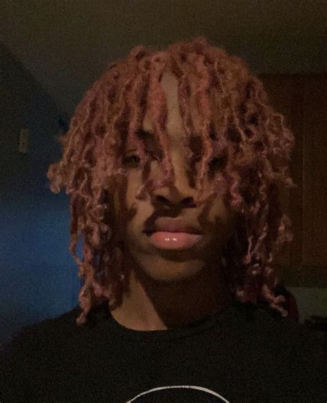 Pin By ֶָ֪ ۰ 𓂃 ょうがな 🥟 On Prettifun Guys With Pink Hair Dreadlock