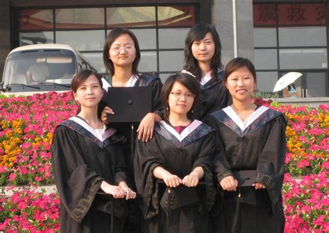 厂家大量批发学士服学位服披肩垂布领子授带配件 阿里巴巴