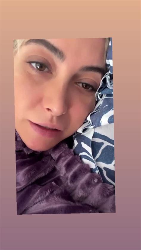 عکس خجالت آور فریبا نادری در خصوصی ترین نقطه خانه اش