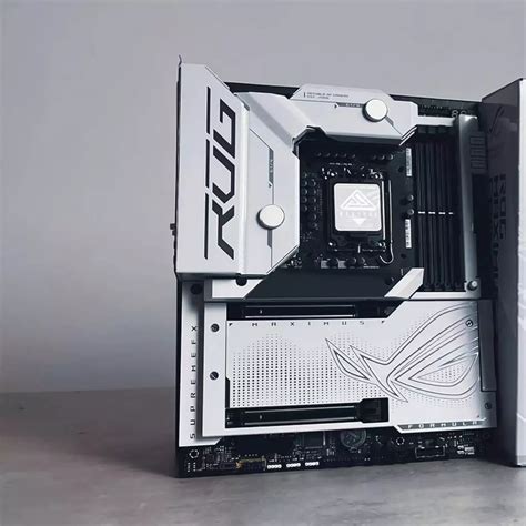 La Rog Maximus Z Formula Se D Voile Pause Hardware