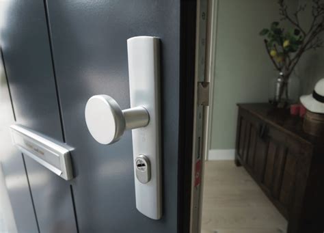 Mechanical Point Latch Lock Bellevue Architectural