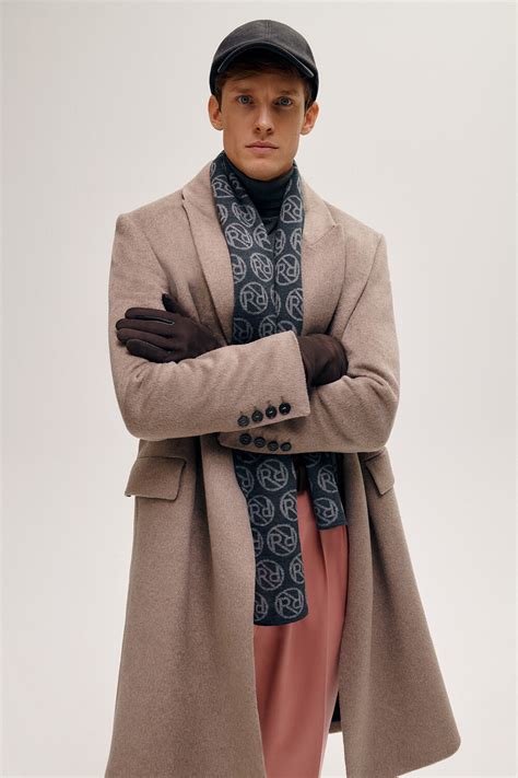 Chris Doe Louisa Models