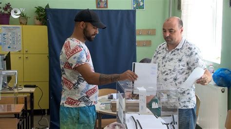 Висока избирателна активност в ромския квартал Република Youtube