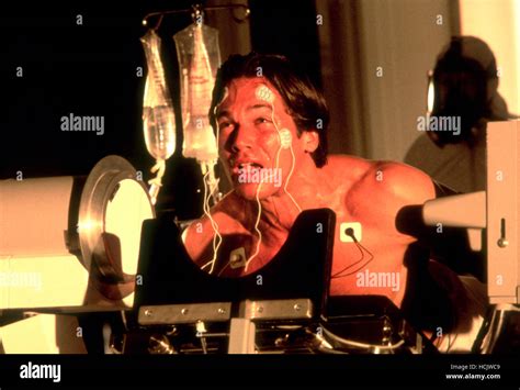 The Puppet Masters Eric Thal 1994 © Buena Vistacourtesy Everett