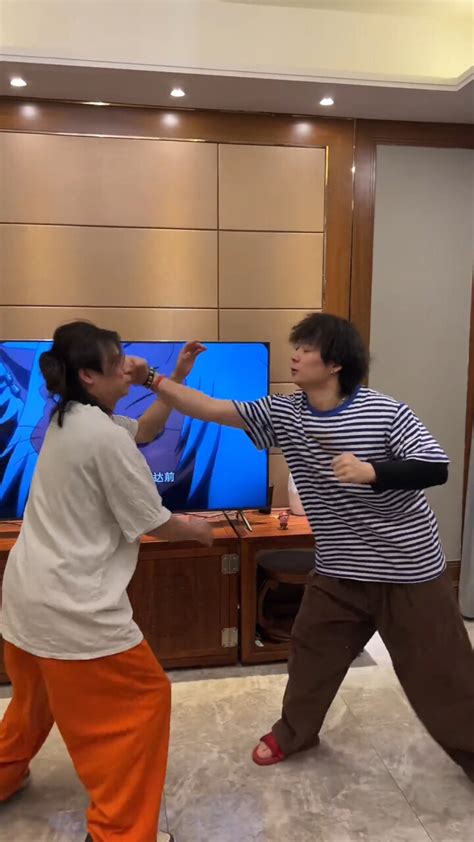 年轻人不讲武德!腾讯新闻 年轻人不讲武德!腾讯新闻