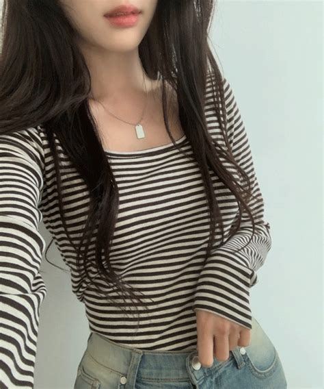 토미 여리 슬림 스퀘어넥 스트라이프 긴팔티 3color 단가라줄무늬단가라티줄티면티네모넥슬림핏면티 에이블리