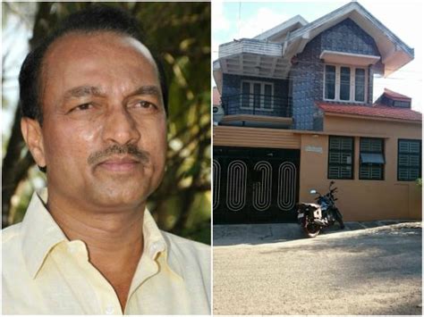 Shivamogga Ed Raids Dcc Bank Chairman Rm Manjunath Gowda House And Office Shivamogga Ed Raids