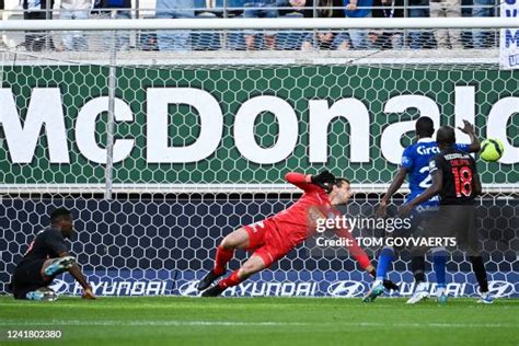 Tom Davy Photos And Premium High Res Pictures Getty Images