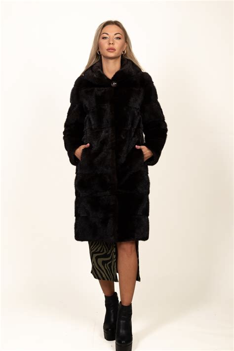 Шуба з хутра норки колір махагон Світ Шкіри та Хутра