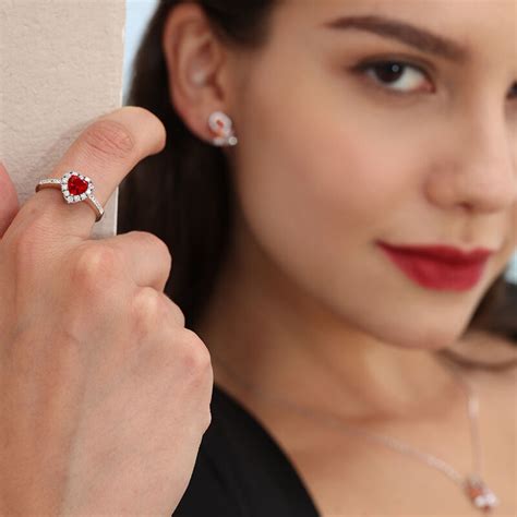 Ruby Engagement Rings A Fiery Symbol Of Forever Jeulia Blog