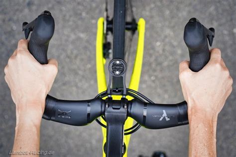 Cross Wing Aero Road Bike Carbon Handlebar Lambda Tuning