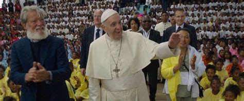 In Viaggio The Travels Of Pope Francis Movie Review