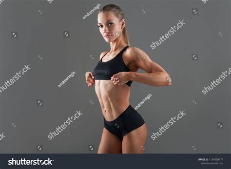 Beautiful Girl Fine Lean Muscular Body Foto Stock 1134698477 Shutterstock