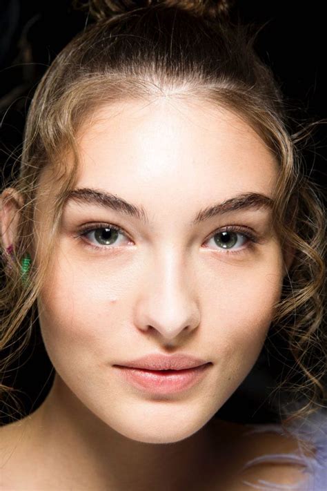Fendi | Лицо, Красота, Модели