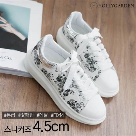 홀리가든 홀리가든 스니커즈 봄봄 플라워나염 메탈 통굽 봄에 넘나 잘어울리는 플라워 나염의