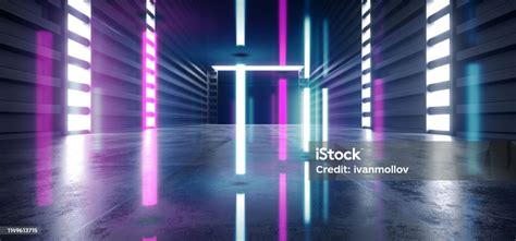 네온 퍼플 블루 빛나는 미래의 현대 공상 과학 Fi 콘크리트 복도 복도 터널 창 고 지 하 차고 그 후 어두운 빈 반사 쇼케이스 무대 레이저 우주선 3d 렌더링 0명에 대한