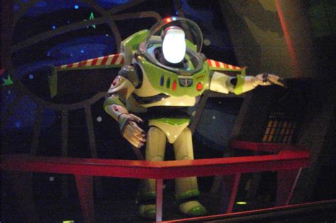 Buzz Lightyear Spaceship Agediki
