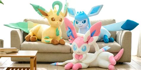 Pokemons Life Size Glaceon Sylveon And Leafeon Plushes Are Now Available
