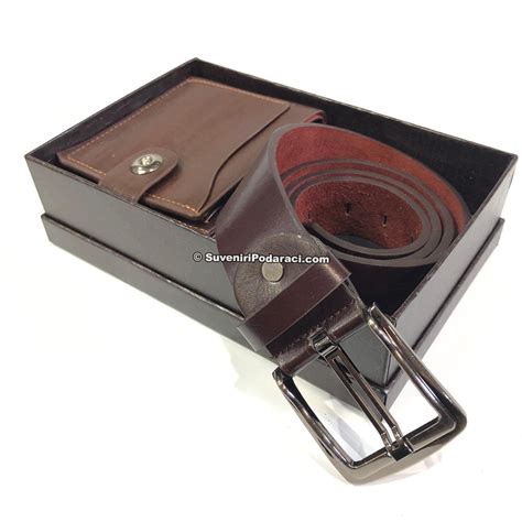 Комплект мъжки колан и портфейл Сувенири And Подаръци