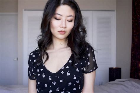 Thenotice Maybelline 24k Nudes Eyeshadow Palette Review Swatches