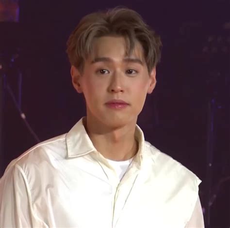 유리나 On Twitter 빌킨이 진짜 강아지 이때 나 조금 맘이 그랬다고킨아 순간 쓰담쓰담 해주고 싶었던건 안비밀ㅠㅠ