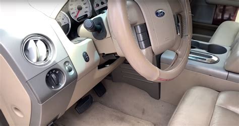 How to Replace the Turn Signal/Combination Switch on a 2004-2008 Ford F-150 — How to Automotive