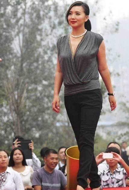 有种鞋叫做陈好的 高跟鞋”，看起来很好看，而你却穿不出来！