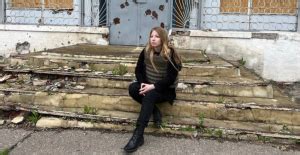 Вікторія Амеліна: Після трагедії не потрібно слів, усі слова скочуються ...
