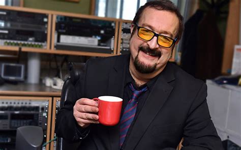 Steve Wright Is Still Not Married After Divorcing Wife In 1999 Is He Dating