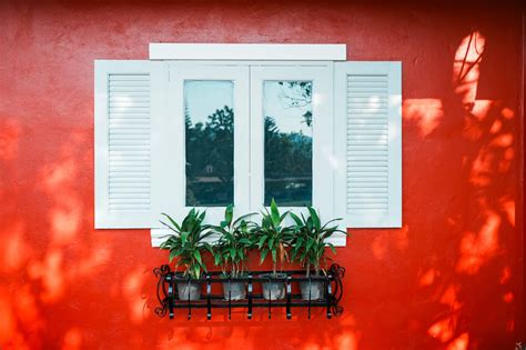 Choosing The Perfect Hurricane Shutter System