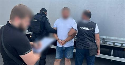 На Київщині викрили адвоката та його спільника вимагали 30 000 доларів за оренду озера ФОТО